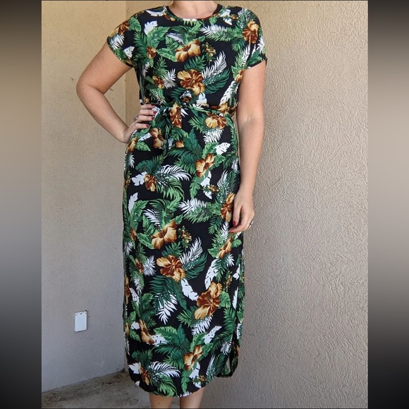 Dresses | Vintage Jungle Long Maxi Dress Size Medium | Poshmark